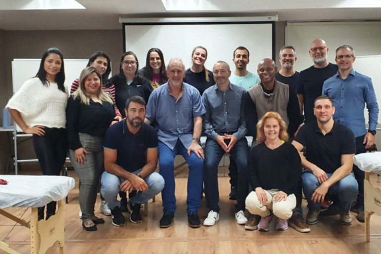 Notre enseignement de l'ostéopathie s'exporte au Brésil à l'ICON - Eurosteo